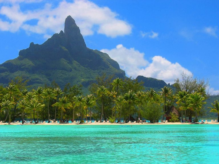 Where's Bora Bora Located? All You Need to Know